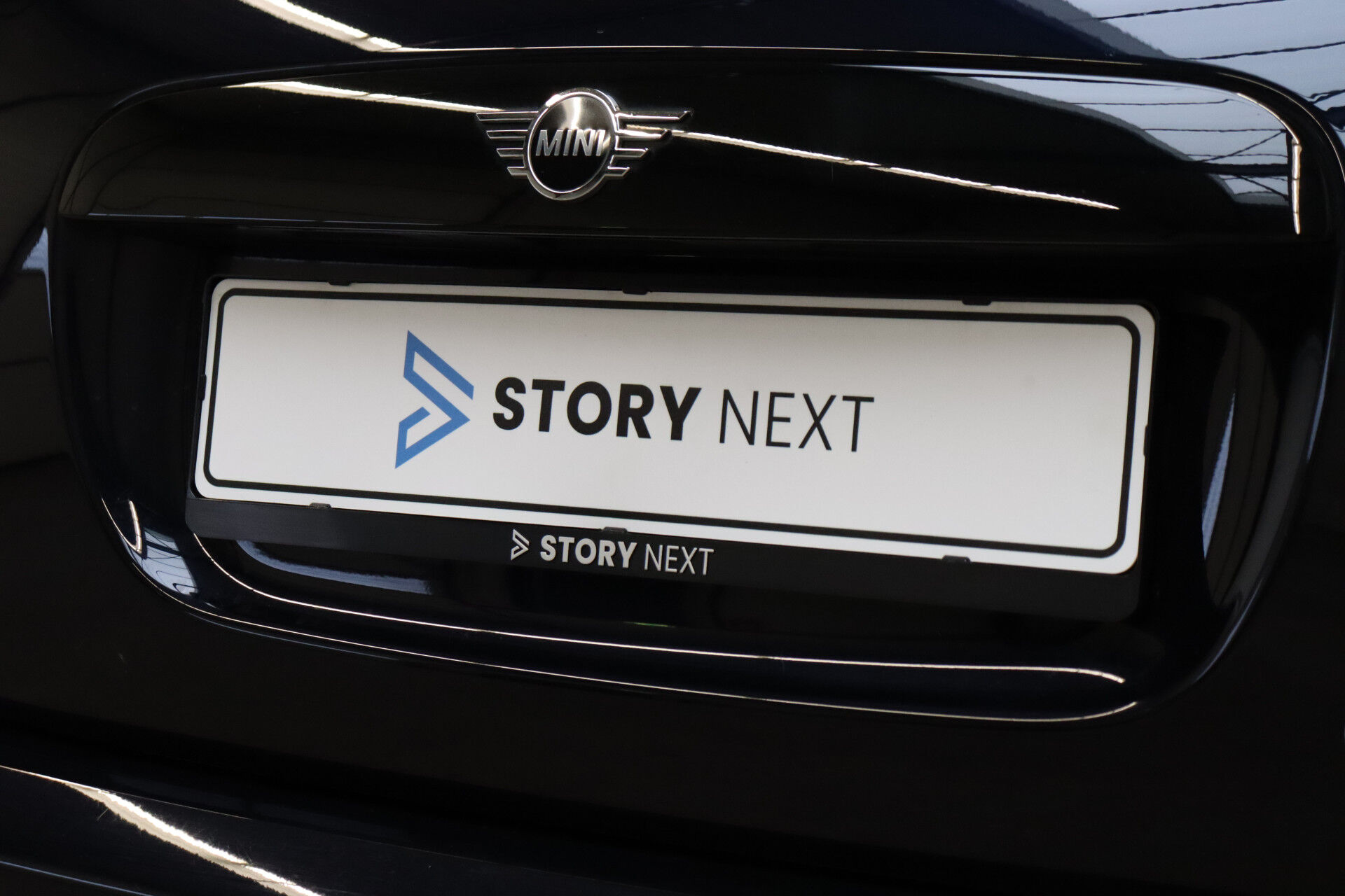 MINI Hatchback Cooper 60 Years Edition Automaat 3 deurs / Panoramadak ...