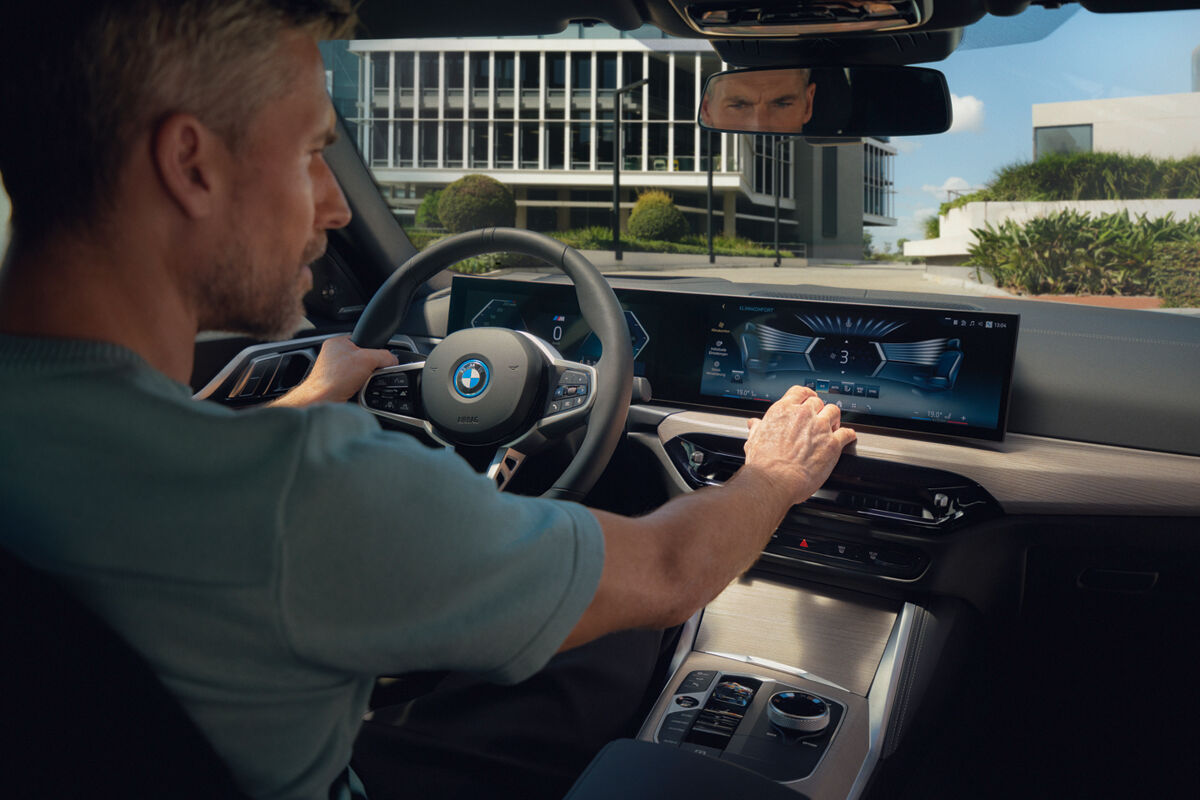 BMW PREMIUM SELECTION.